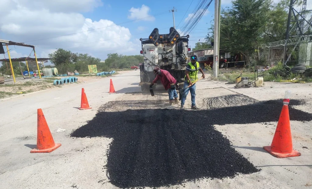 Avanza campaña intensiva de bacheo del Gobierno de Carlos Peña Ortiz en ...